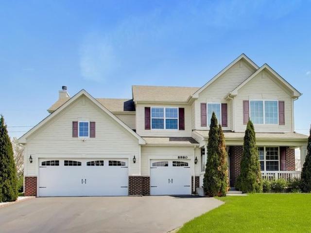 8880 Pearsall Dr, Huntley, IL 60142