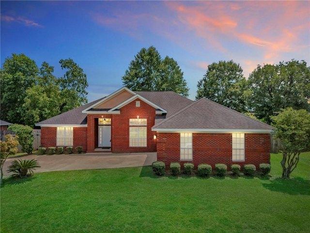 8883 Dawes Creek Dr, Theodore, AL 36582