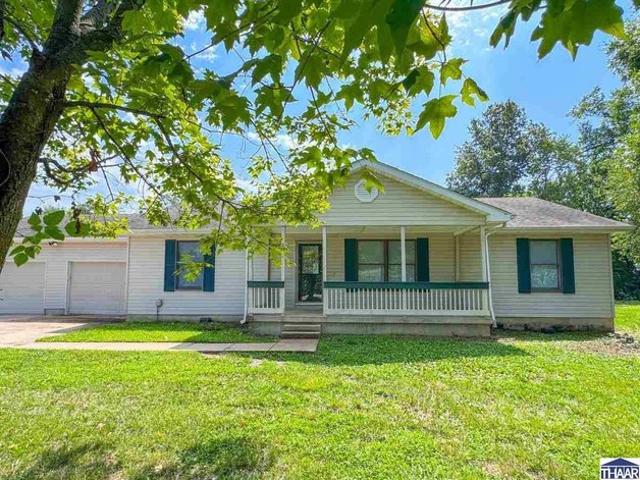 8883 Rosedale Rd, Terre Haute, IN 47805