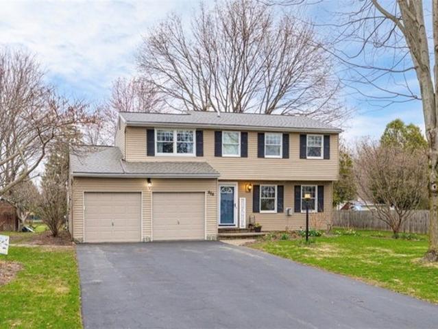 888 Copperkettle Rd, Webster, NY 14580