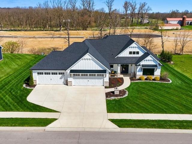 888 Cascata Trl, Huntertown, IN 46748