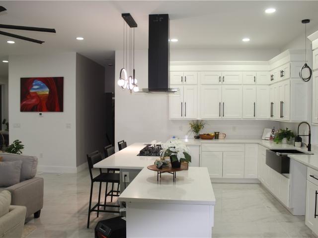 888 central ave Avenue