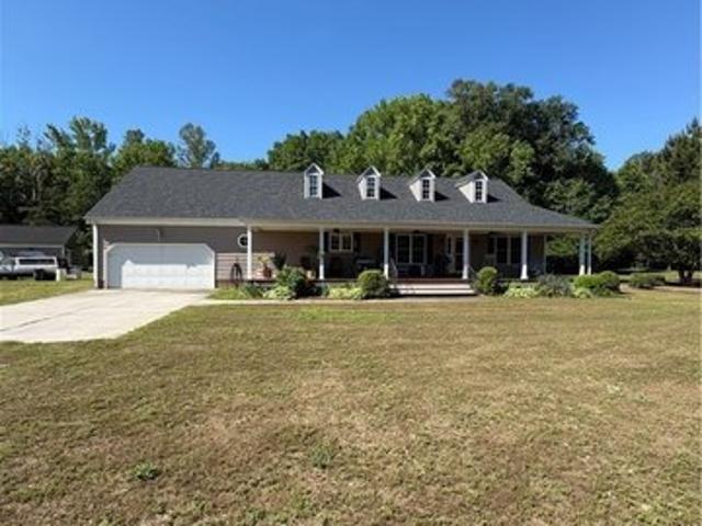 888 Beaverdam Rd, Spring Grove, VA 23881