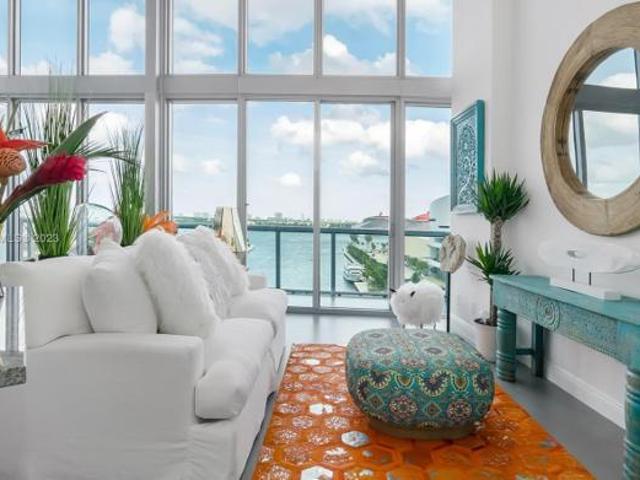 888 Biscayne Blvd #905, Miami, FL 33132