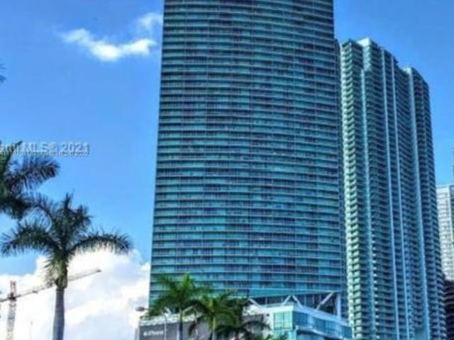 888 Biscayne Blvd #1805 Miami, FL 33132