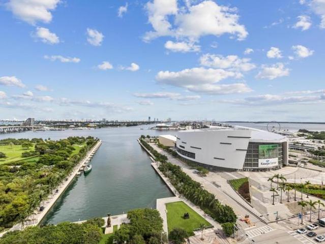 888 Biscayne Blvd #1809, Miami, FL 33132