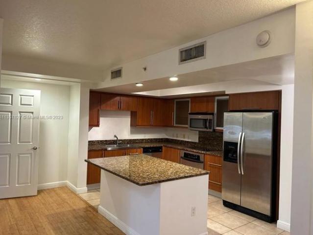 888 Douglas Rd S #116, Coral Gables, FL 33134