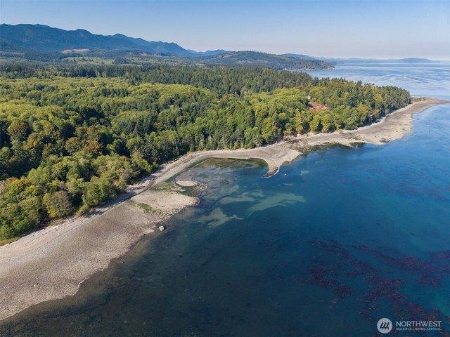 888 Farrington Rd, Port Angeles, WA 98363