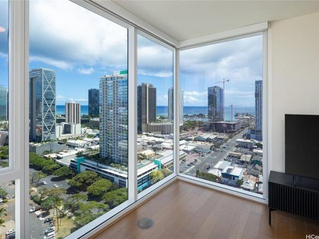 888 Kapiolani Blvd Apt 2703, Honolulu, HI 96813