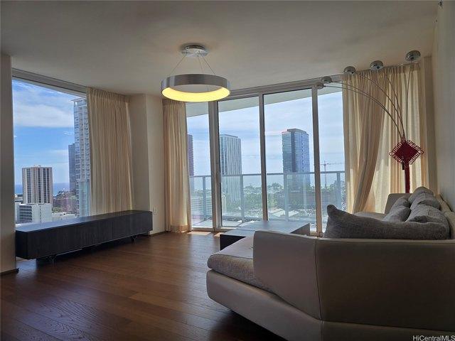 888 Kapiolani Blvd Apt 2105, Honolulu, HI 96813