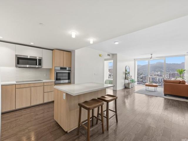 888 Kapiolani Blvd Apt 3911, Honolulu, HI 96813