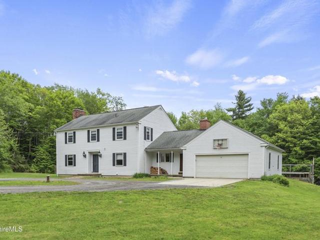 888 Hancock Rd, Williamstown, MA 01267