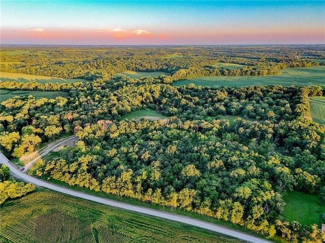 888 Offutt Rd, Maysville, MO 64469