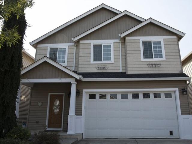 888 Morning Glory Dr, Independence, OR 97351