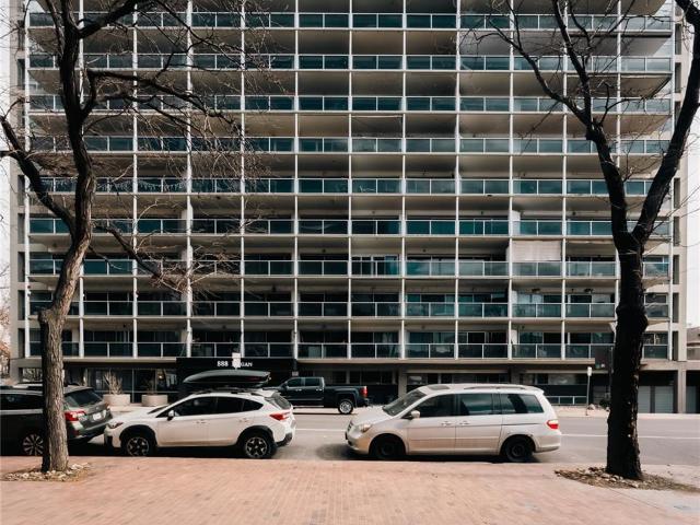 888 N Logan Street # 2G