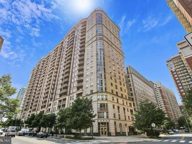 888 N Quincy St Unit 910, Arlington, VA 22203