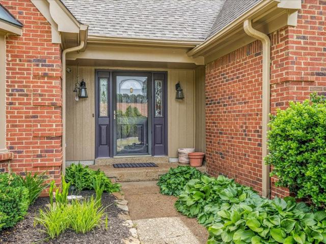 888 waif woods ln