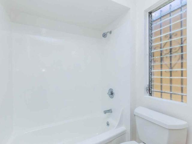 888 Vermont 1 Bedroom Apartment for Rent at 888 Vermont St, Oakland, CA 94610 Grand Lake
