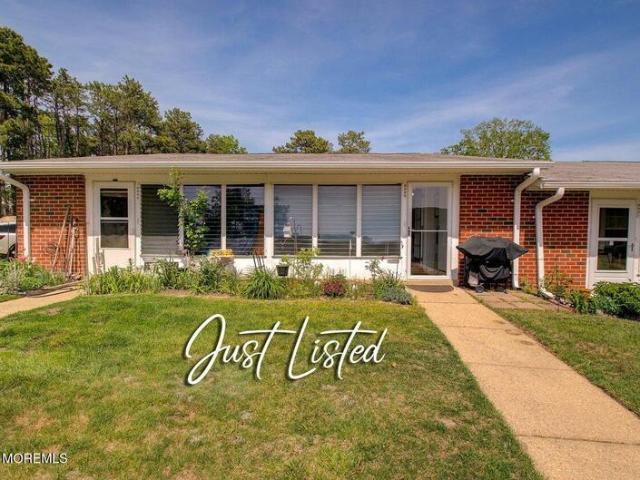 888b Inverness Court, Lakewood, NJ 08701