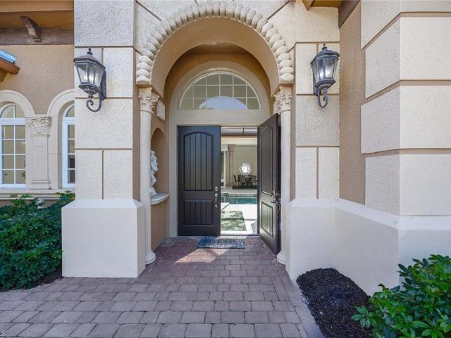 8894 Shenendoah Cir, Naples, FL 34113 | MLS #225070