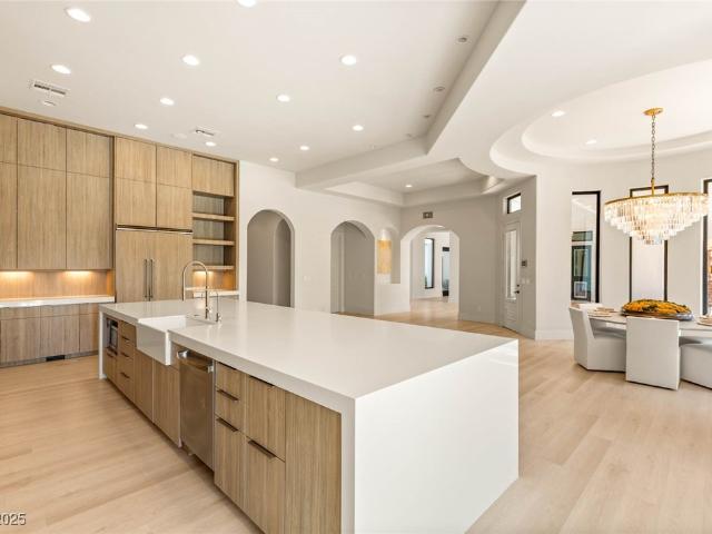 8895 S Tenaya Way, Las Vegas, NV 89113 | MLS #2783