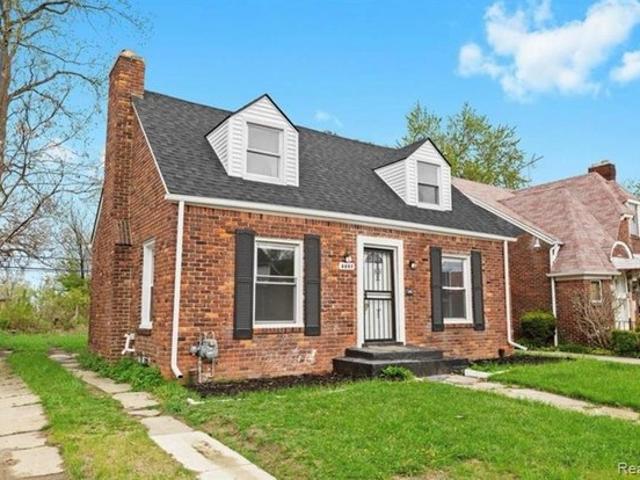 8897 Hartwell St, Detroit, MI 48228