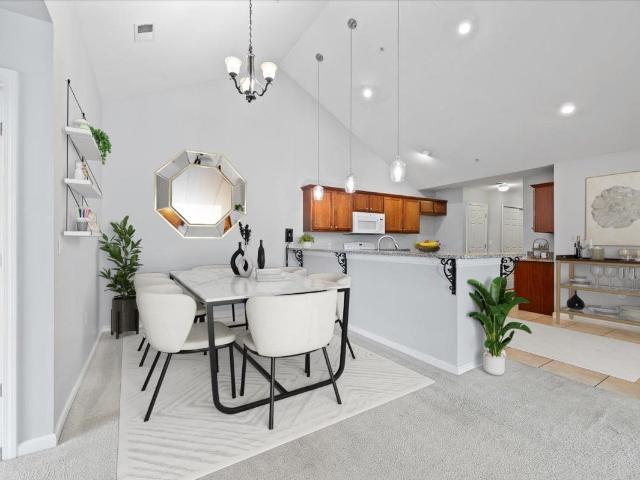 8897 parkview oaks cir