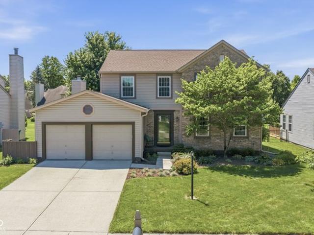 8897 Tanner Dr, Fishers, IN 46038