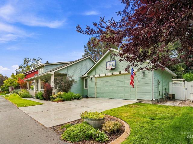 8897 W Hepburn