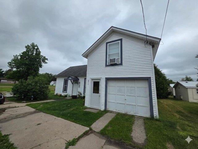 8899 Main St, Alanson, MI 49706