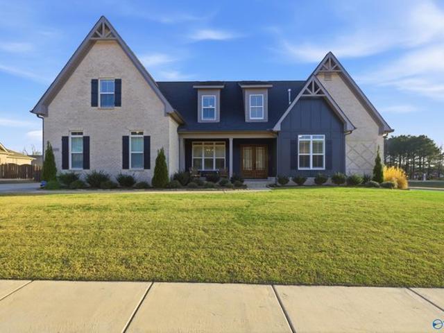 8899 Mountain Preserve Blvd SE, Gurley, AL 35748
