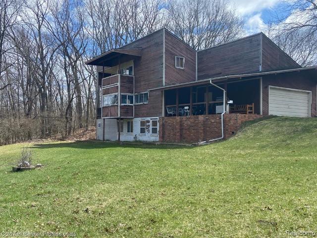 8899 DWYER Road