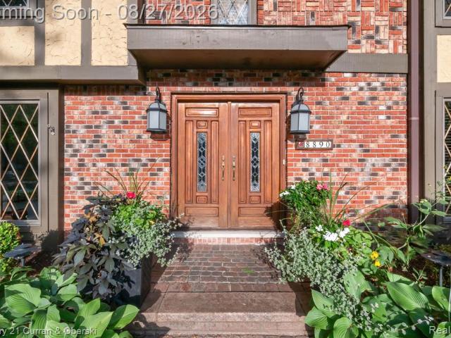 8890 Northampton Drive