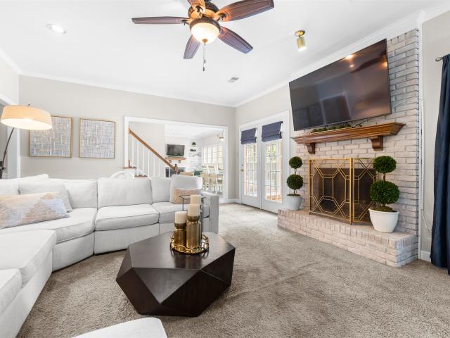 8890 riverwood farms pky