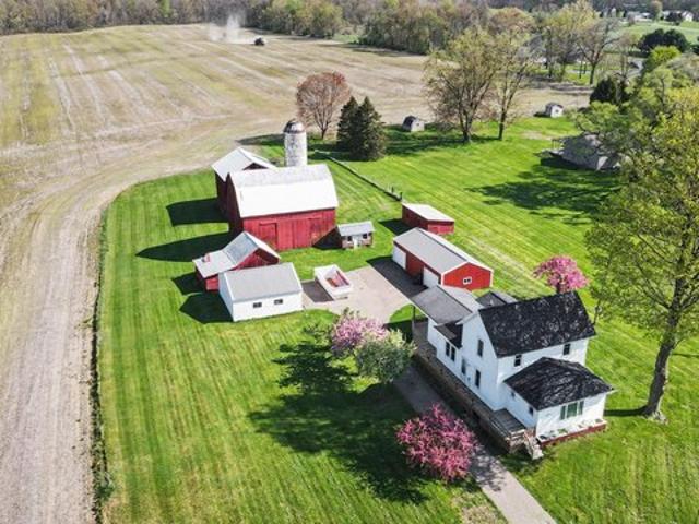 8891 Pennfield Rd, Battle Creek, MI 49017