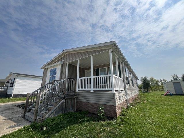 8892 Stephanie St, Newport, MI 48166