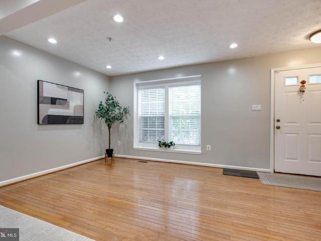 8893 Papillon Drive