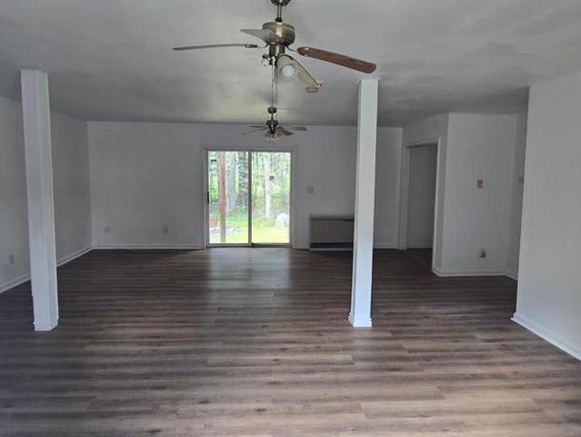 889 Country Place Drive