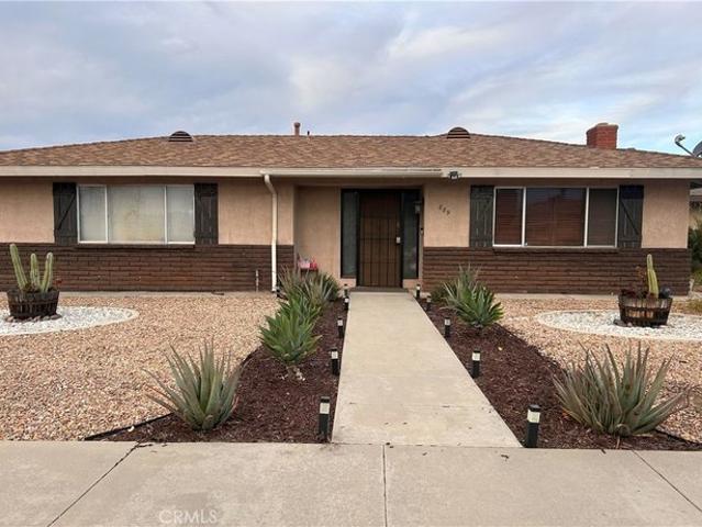 889 Cardona Pl, Hemet, CA 92543