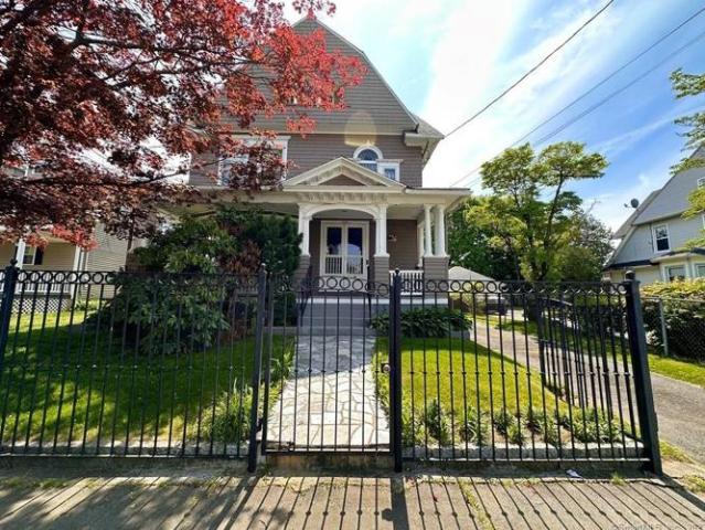 889 Howard Ave, Bridgeport, CT 06605