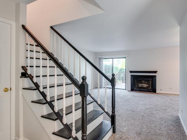 889 Heatherbrook Court