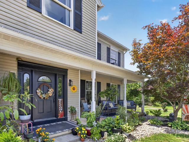 889 Old Elm Road