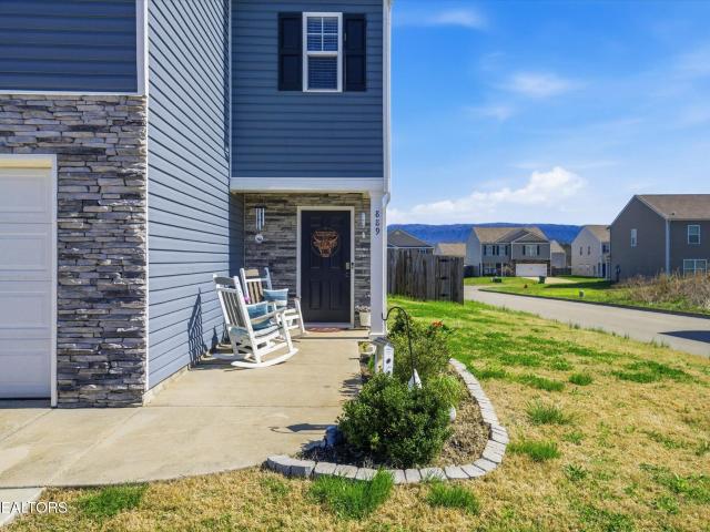 889 Old Towne Loop Drive
