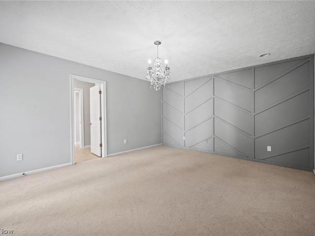 889 Lynnhaven Lane