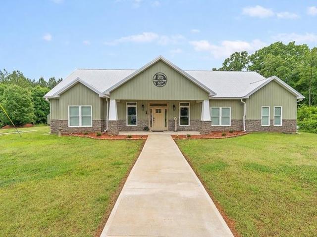 889 Murdock Rd, Due West, SC 29639