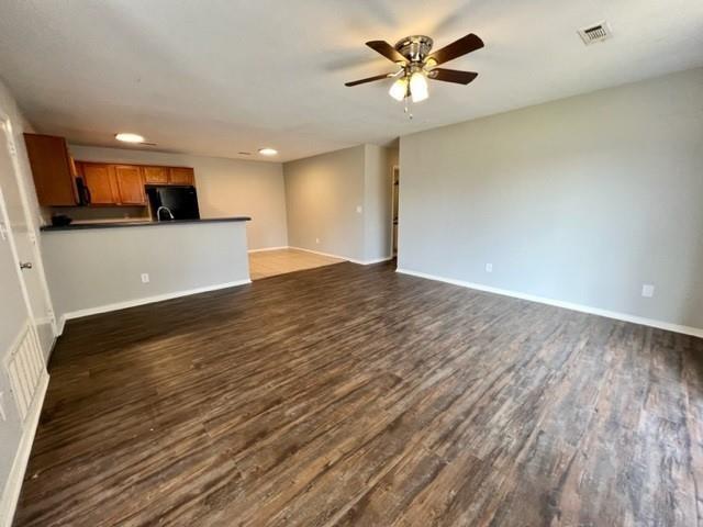 889 N Lola Lane