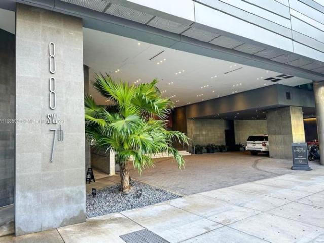 88 7th St SW #1807, Miami, FL 33130