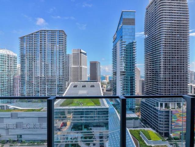 88 7th St SW #2209, Miami, FL 33130