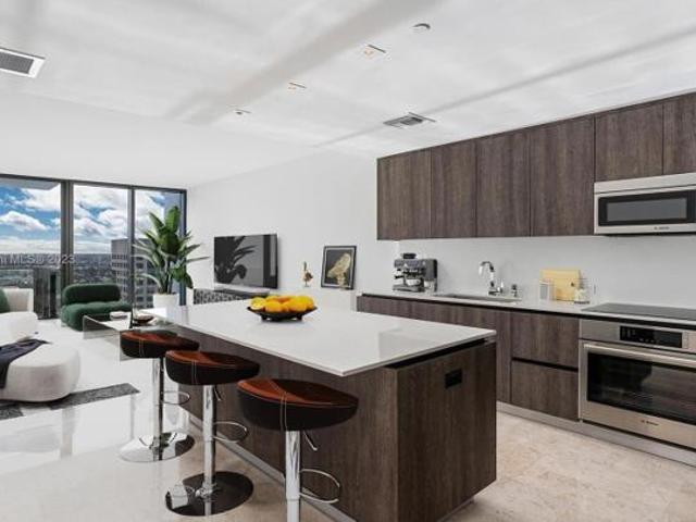 88 7th St SW #2408, Miami, FL 33130