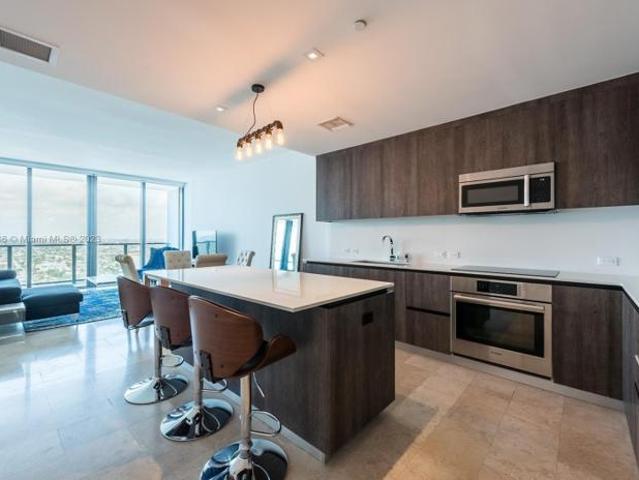 88 7th St SW #3008, Miami, FL 33130